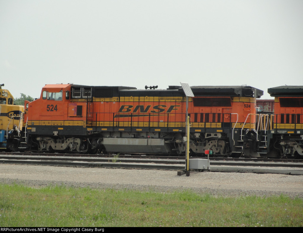BNSF 524
